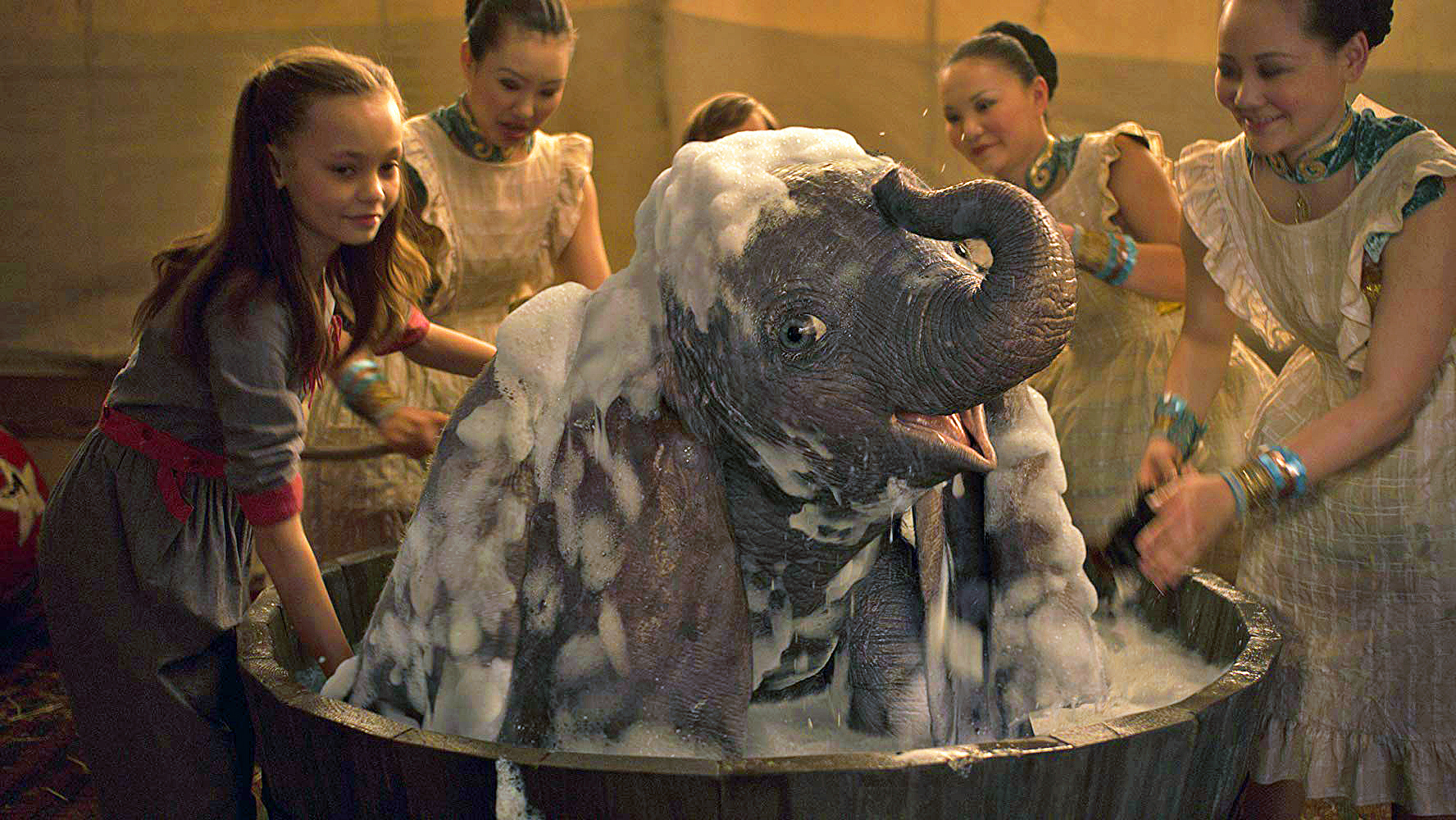 Dumbo (2019) Trailer | Familyfriendlyhq.ie