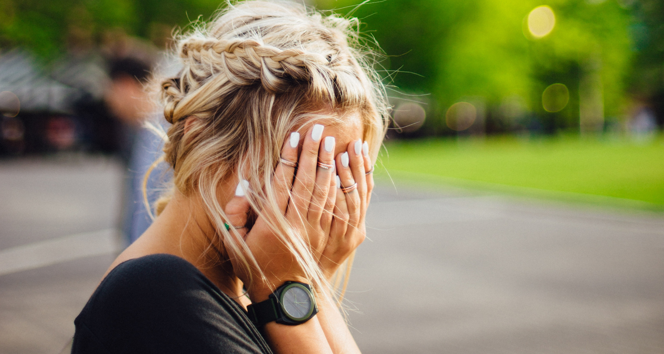 How To Help Your Socially Awkward Teen | Familyfriendlyhq.ie