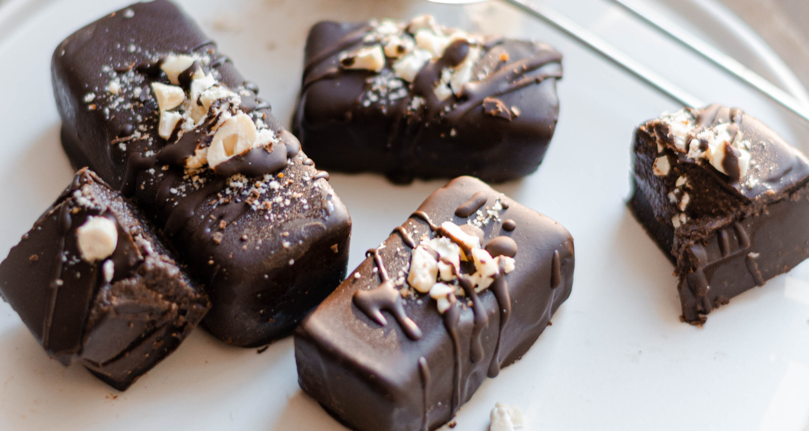 Mum Hides Chocolate From Kids In The Most Hilarious Way ...